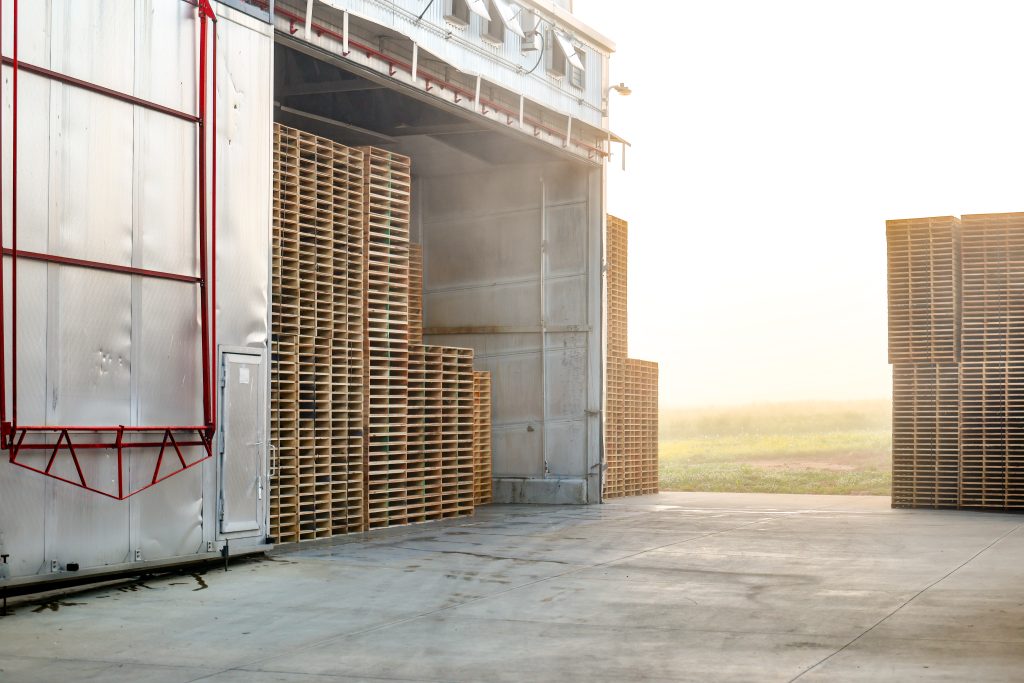 Stop Customs Delays | Heat-Treated Pallets, ISPM-15 Compliant & Ready to Go